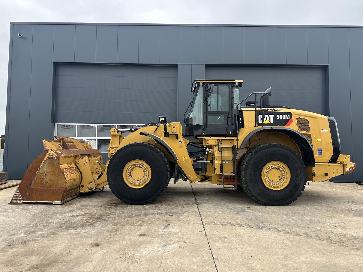 CATERPILLAR 980M - Schots Machinery